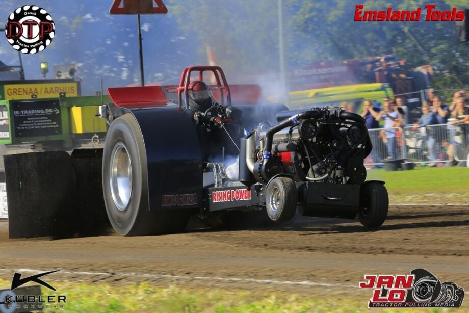 2500kg light modified - Dansk Tractor Pulling
